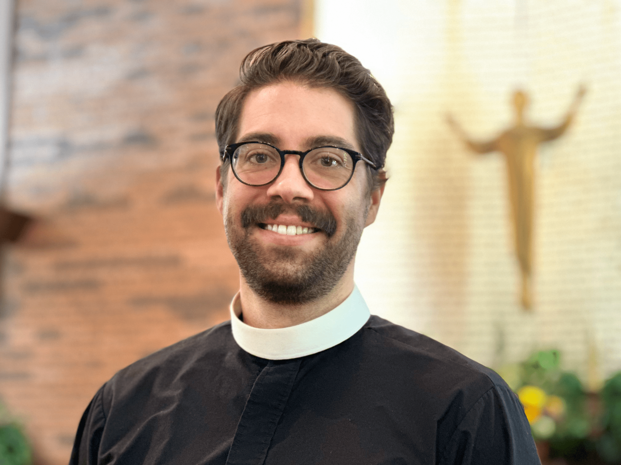 Contact - Luther Classical College